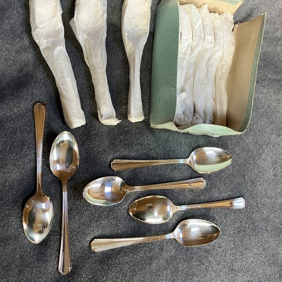 Victor S. Co. | Dining | New Vintage Set Of 2 Victor S Co A1 Overlay ...